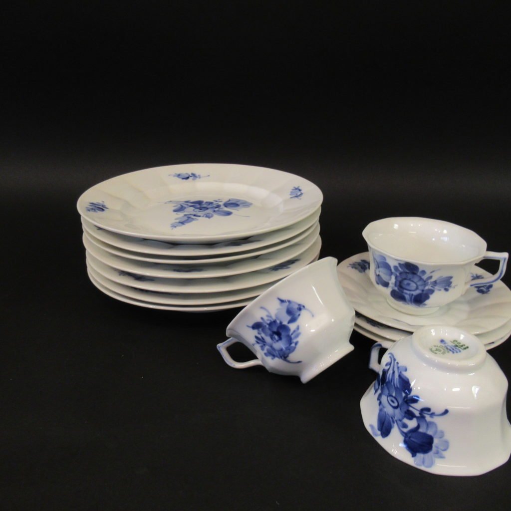 3 The kopper -Kantet Blå blomst - Royal Copenhagen - 1844 - Genbrugsauktion